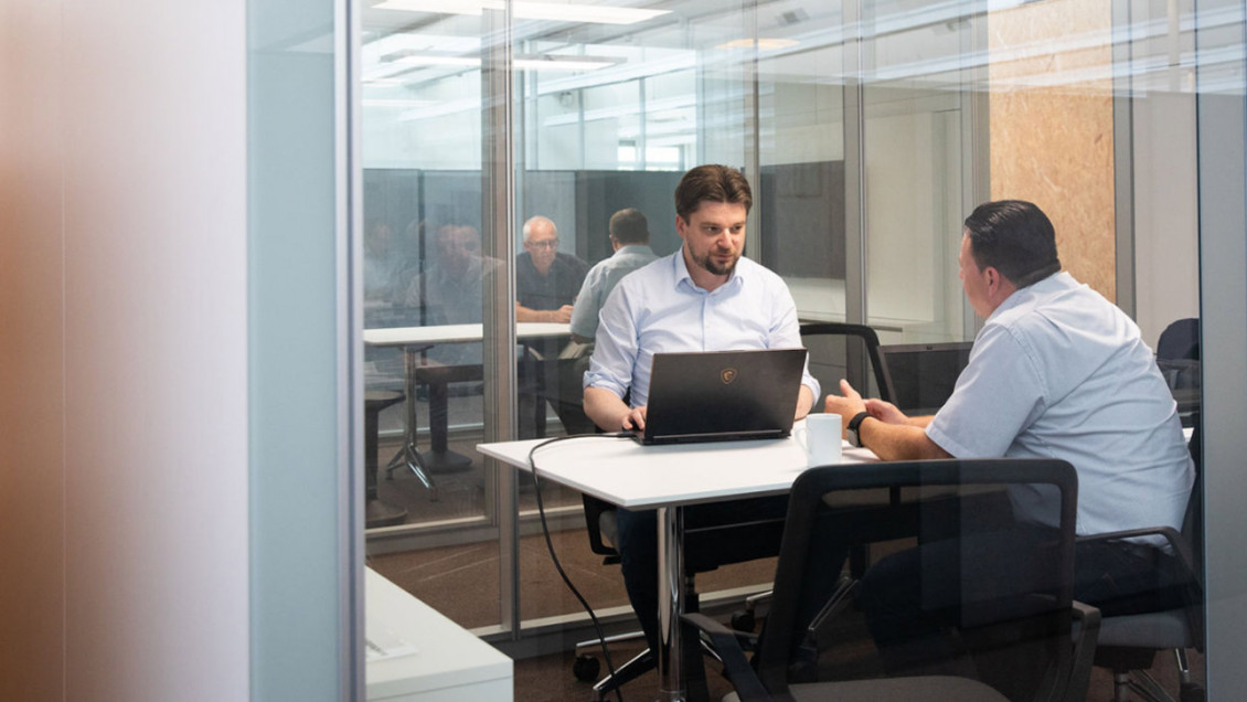 Sistemi d’automazione KNX per edifici e rivelatori di movimento Theben ...