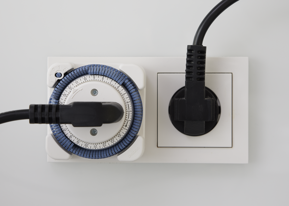 theben-timer 26 | Programma giornaliero | Presa | Interruttori orari ...